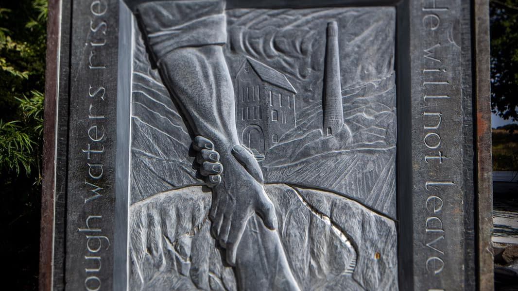 Memorial scuplture commemorating the worst mining disaster in Cornish ...