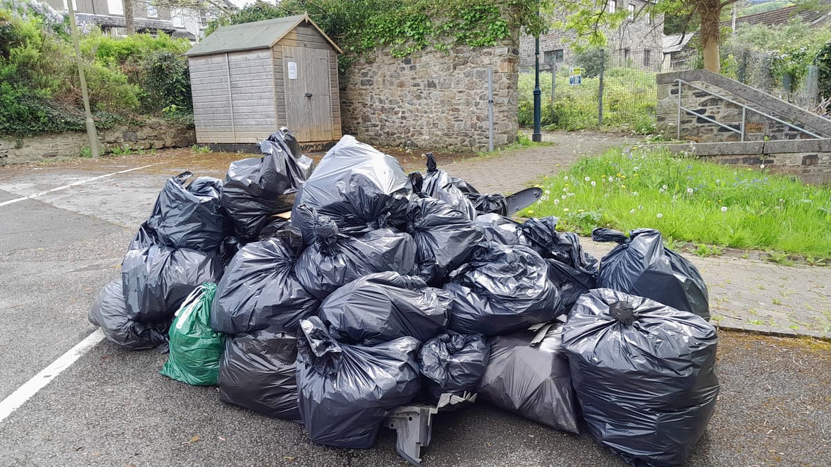 Rubbish collections to remain as normal over bank holiday ...