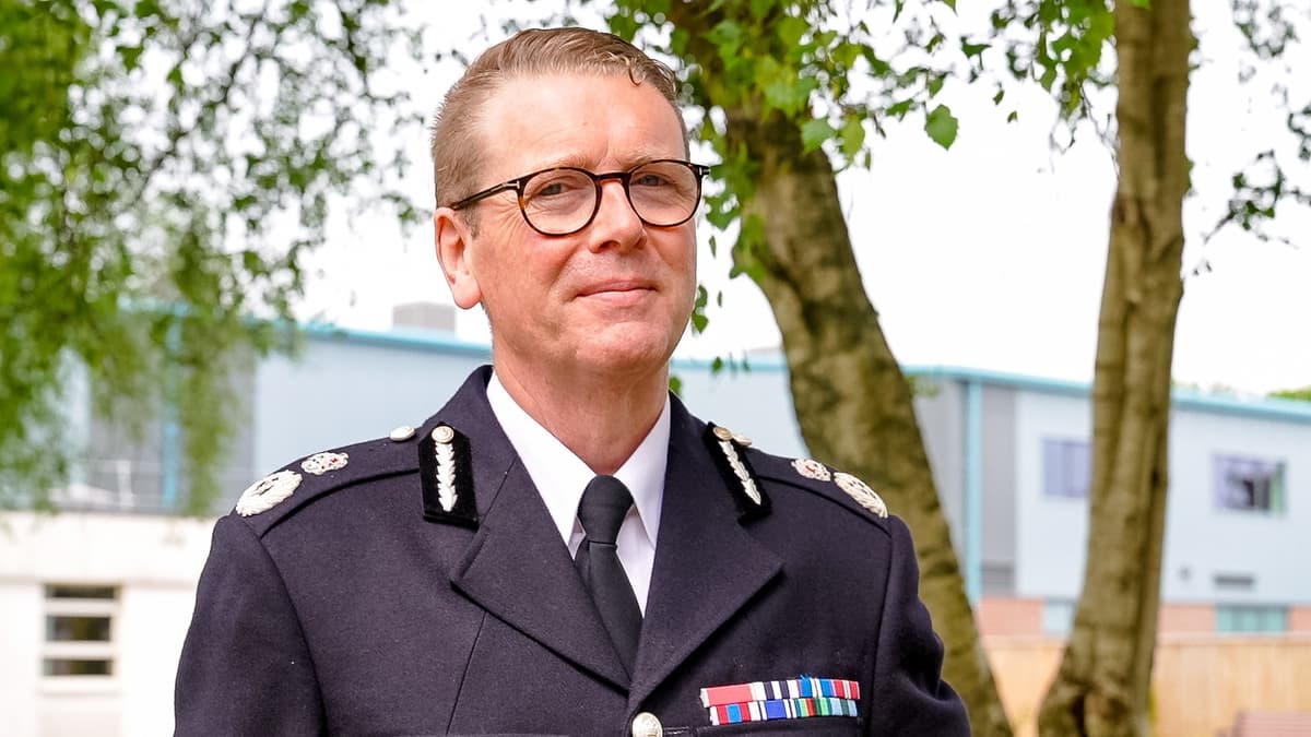 Criminal investigation into suspended Chief Constable is dropped ...