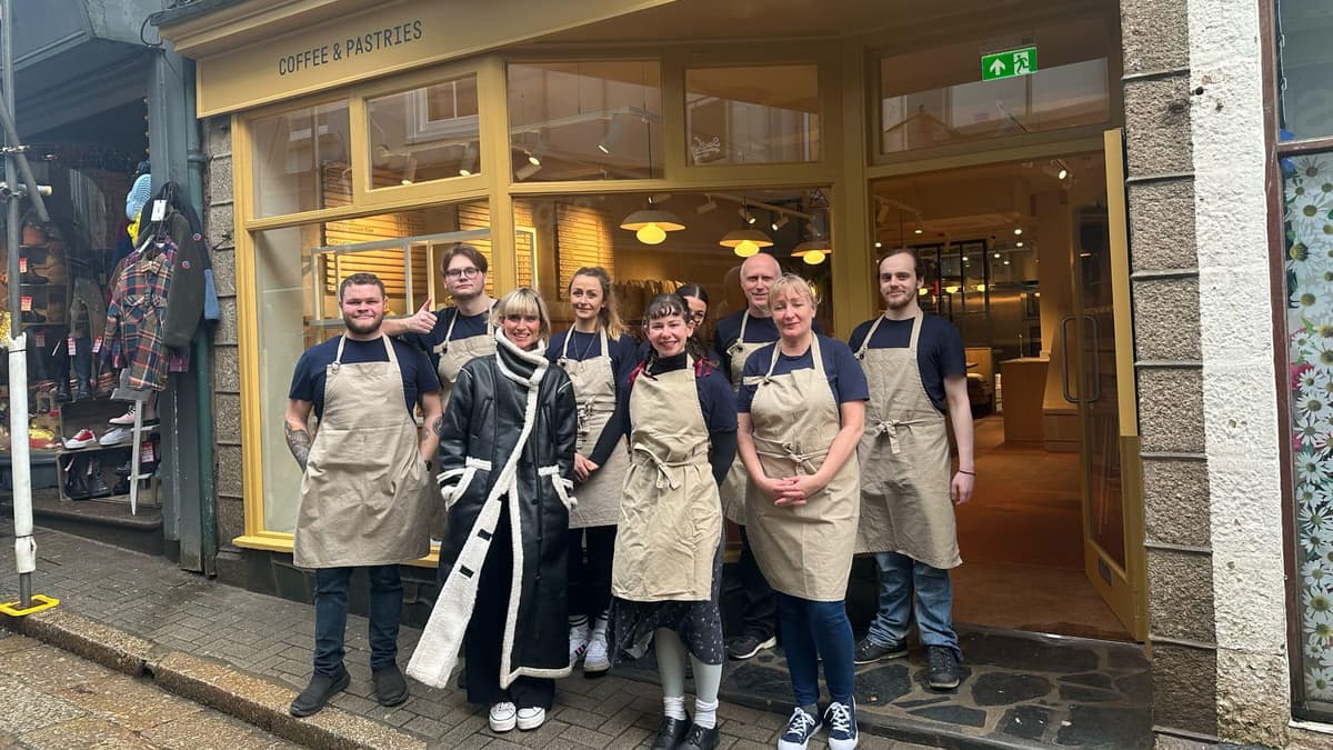 Pop singer unveils St Ives bakery's new refurbishment | voicenewspapers ...