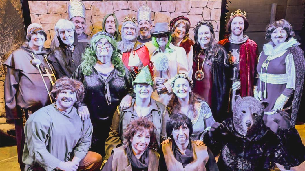 Village panto is a roaring success | voicenewspapers.co.uk