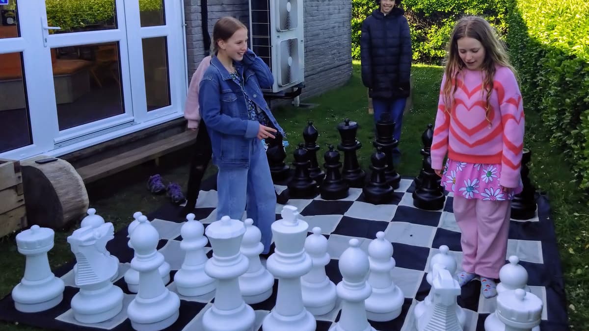 Newquay chess club makes a move to expand the sport in Cornwall ...