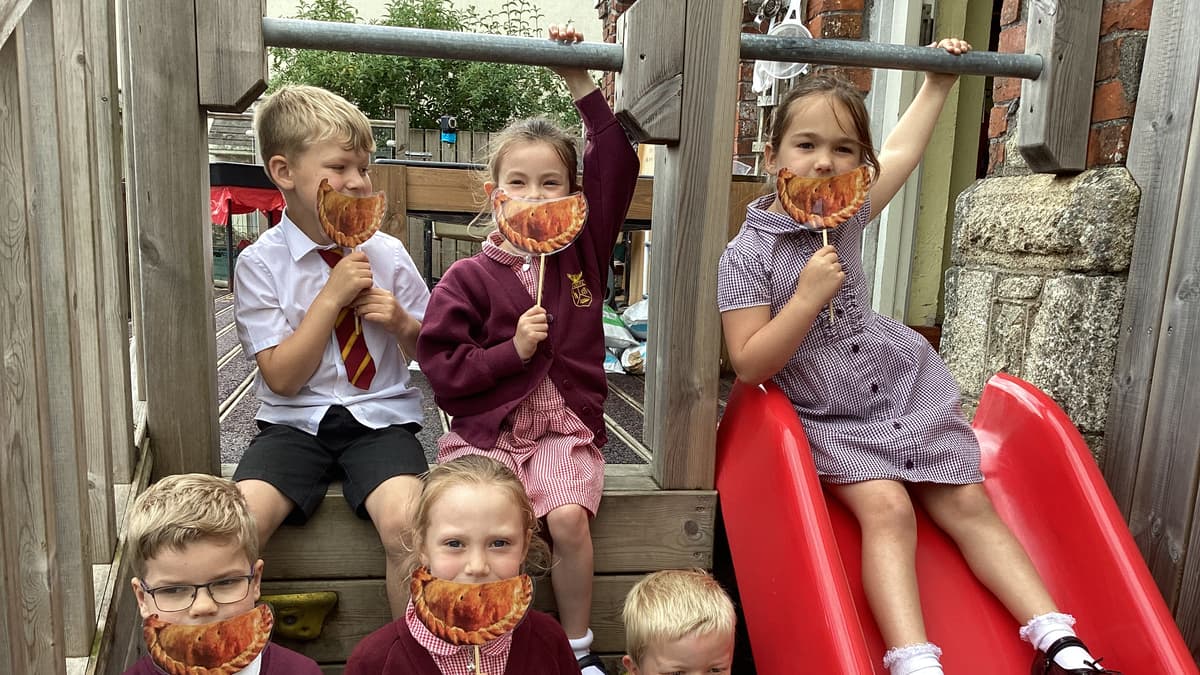 School receive Pasty Association grant for new cooking equipment ...