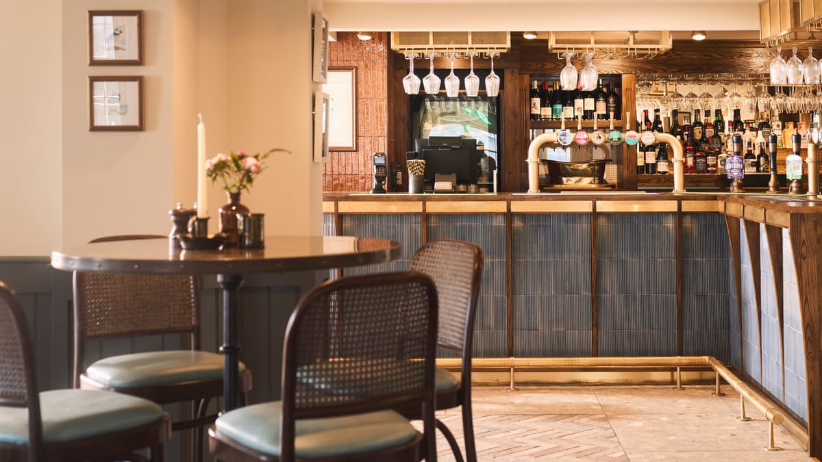 Sneak peek inside historic Cornish pub that has undergone major revamp ...