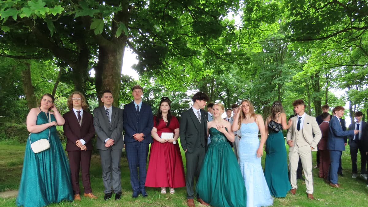 Perfect evening of prom celebrations for Pool Academy students ...