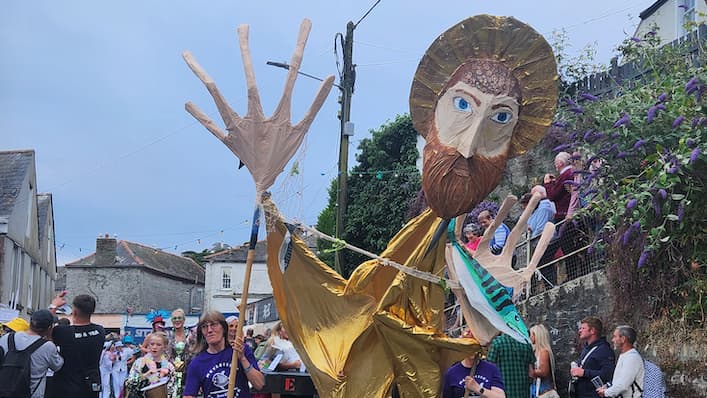 Crowds enjoy whole host of activities during Mevagissey Feast Week ...