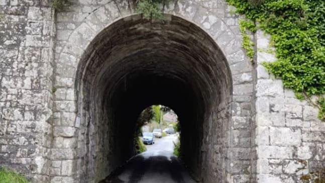 Safety fears over affordable homes for ‘proper job locals ...