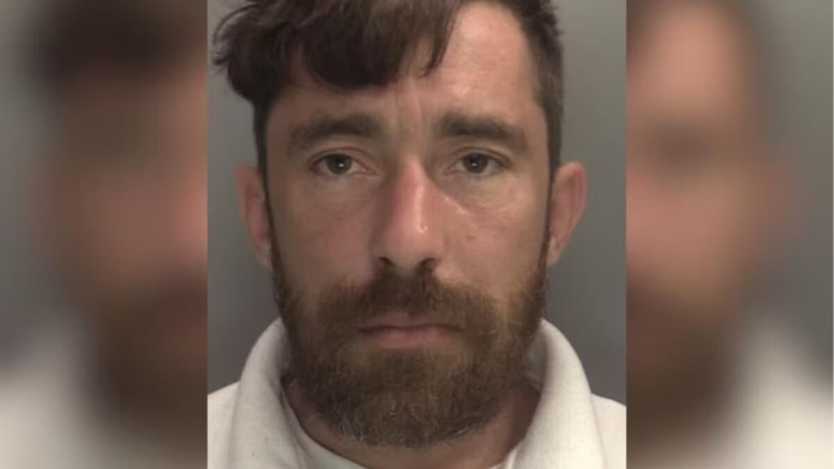 Police hunt for wanted man who may have fled to Cornwall ...
