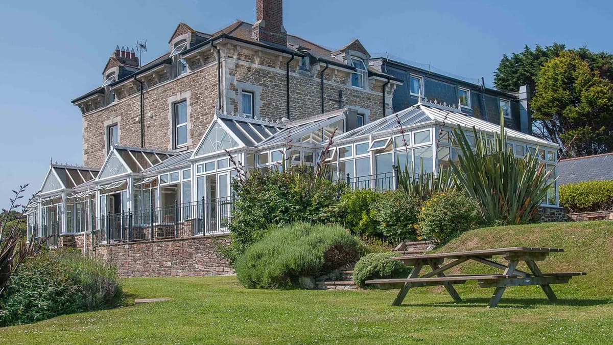 Popular Porth hotel unveils expansion plans | voicenewspapers.co.uk