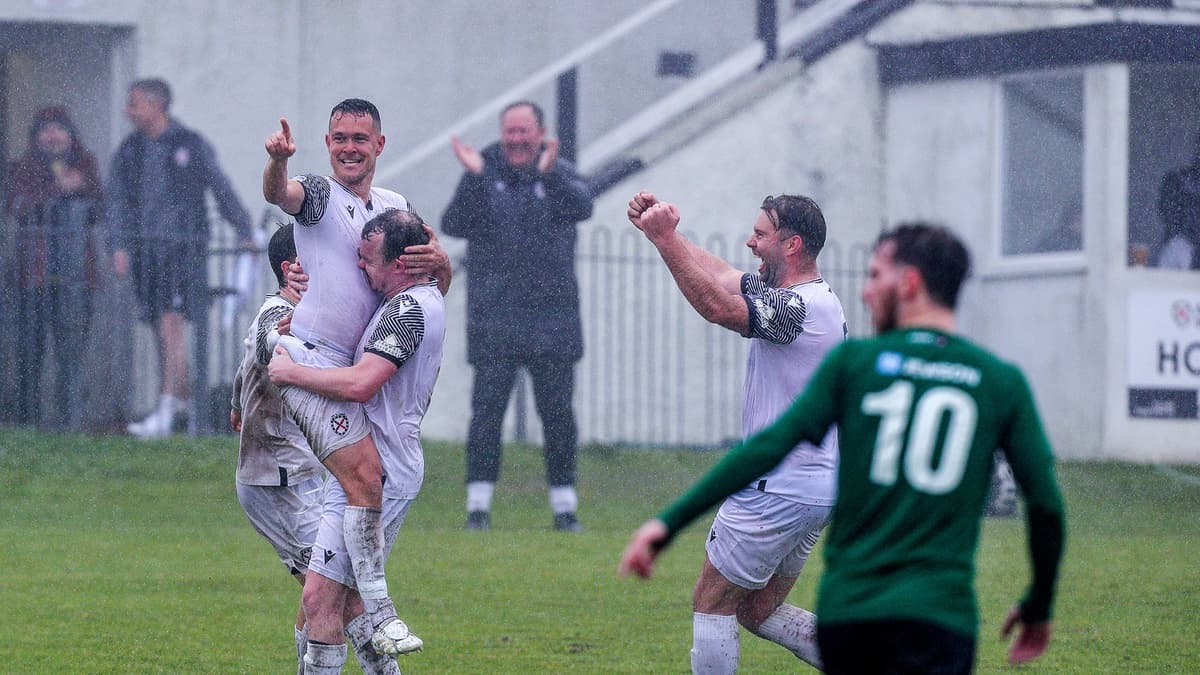 Blazey in big trouble after derby defeat and Ilfracombe victory ...