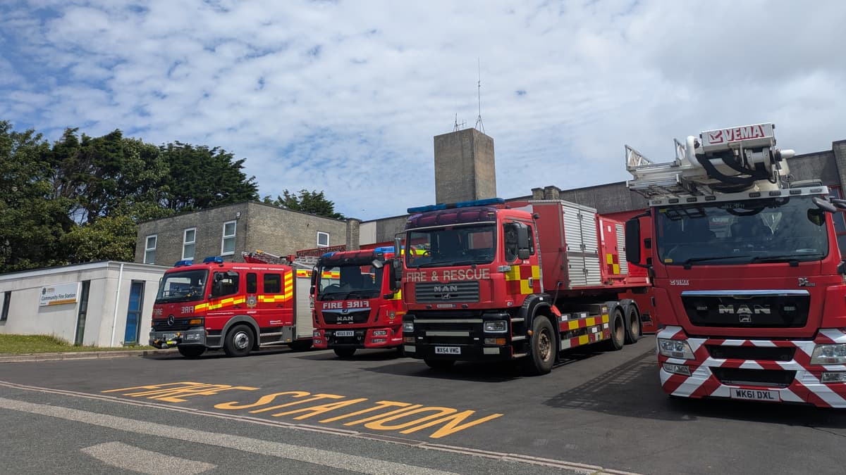 Fire crews battled blaze involving solar panels on rooftop | voicenewspapers.co.uk