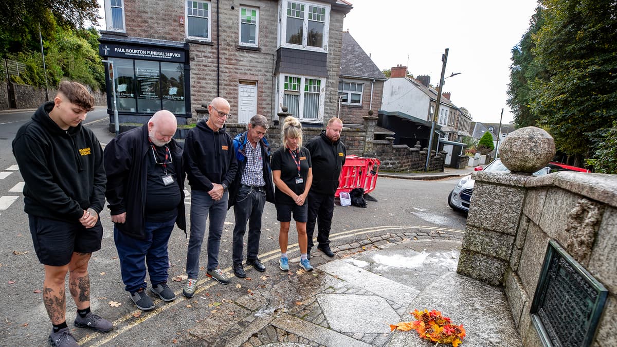 Staff and veterans restore Agar-Robartes memorial in St Austell ...