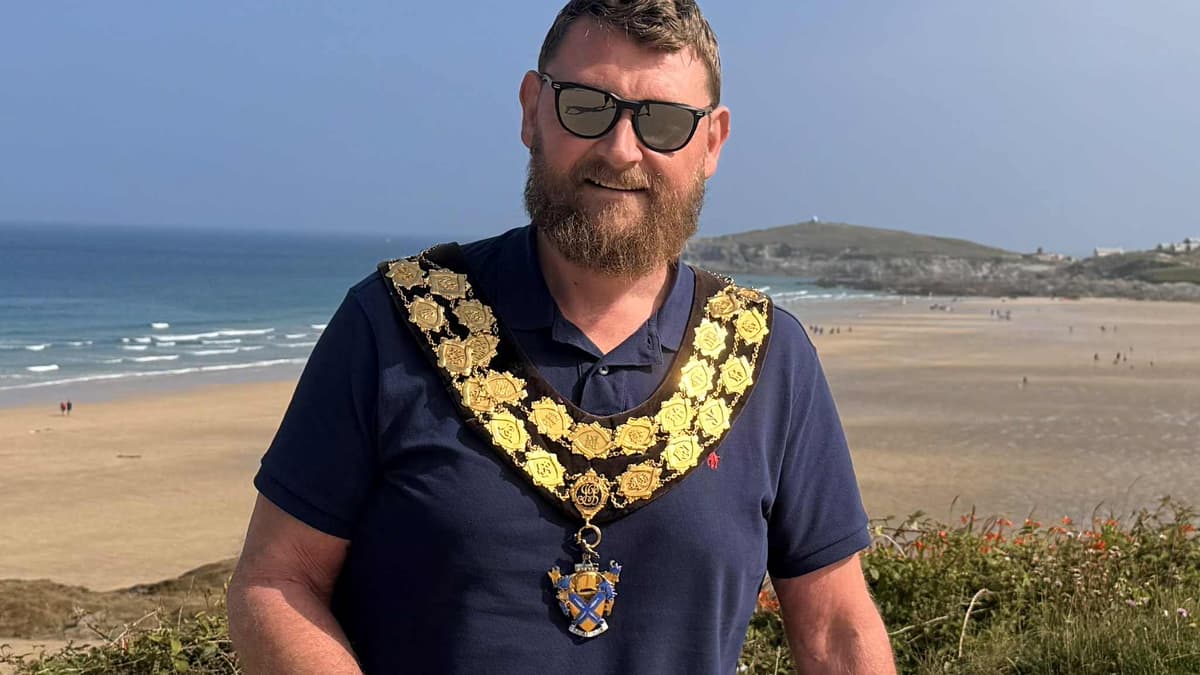 Mayor column: Privilege to represent Newquay at the SWIB awards ...